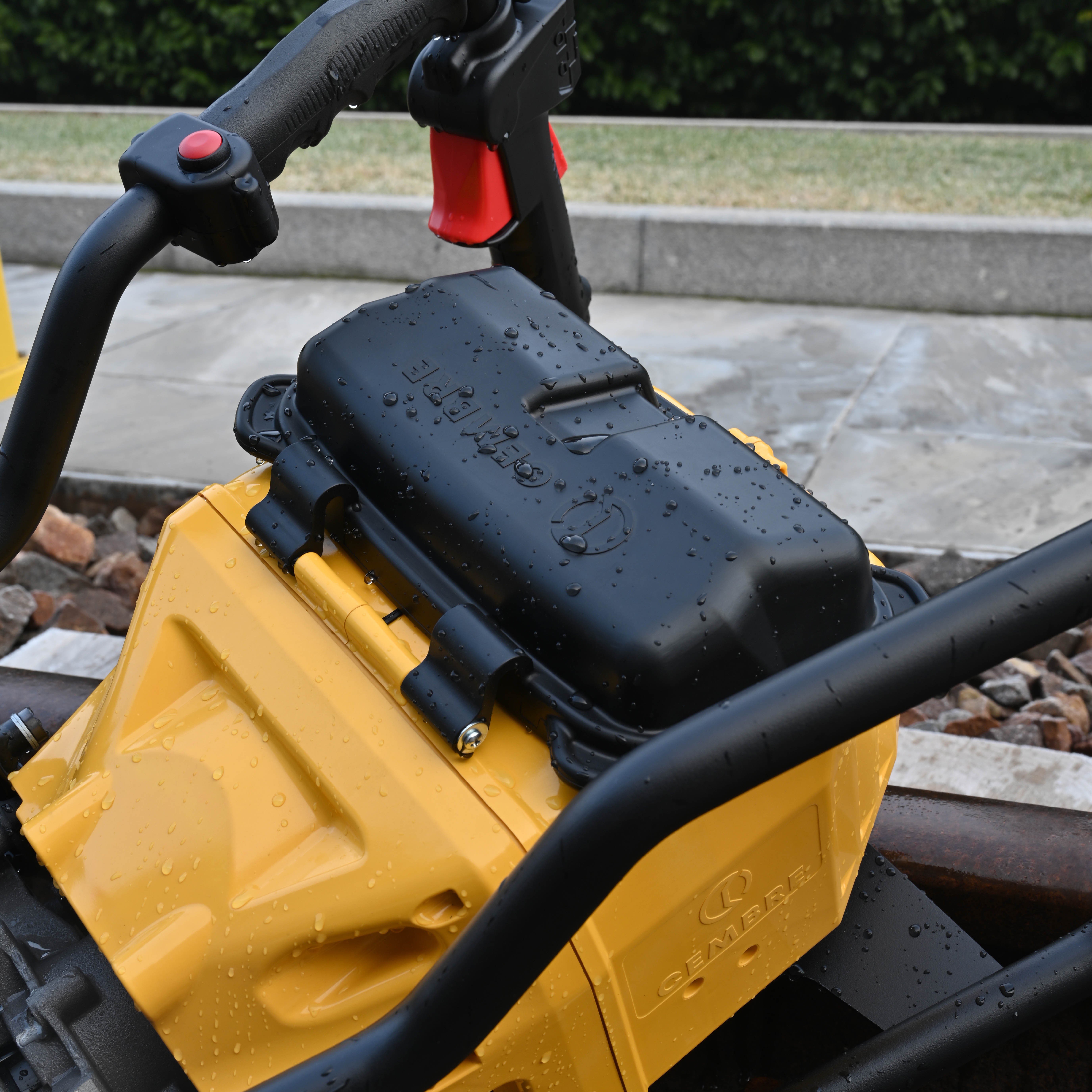 NR-25B Battery-powered portable rail impact wrench